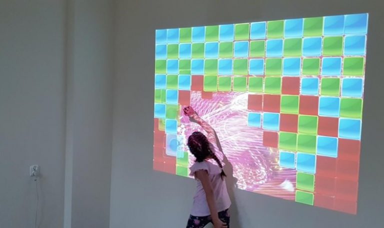 Perete Interactiv - TechFun